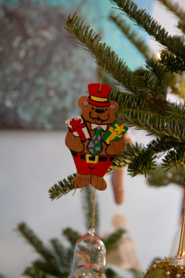 Tour of a Christmas Tree: 60 Years of Memories Cluttered through the ...